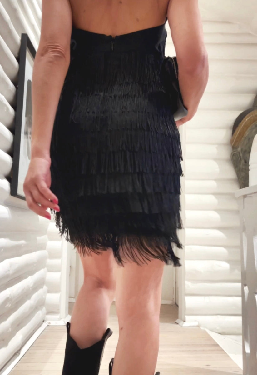 SHORT FRINGE DRESS - BLACK – BERG